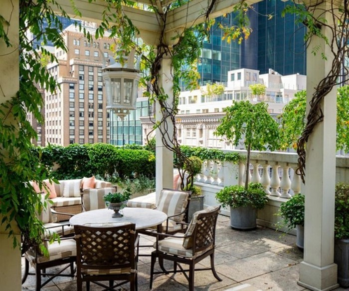 Comment décorer rambarde balcon