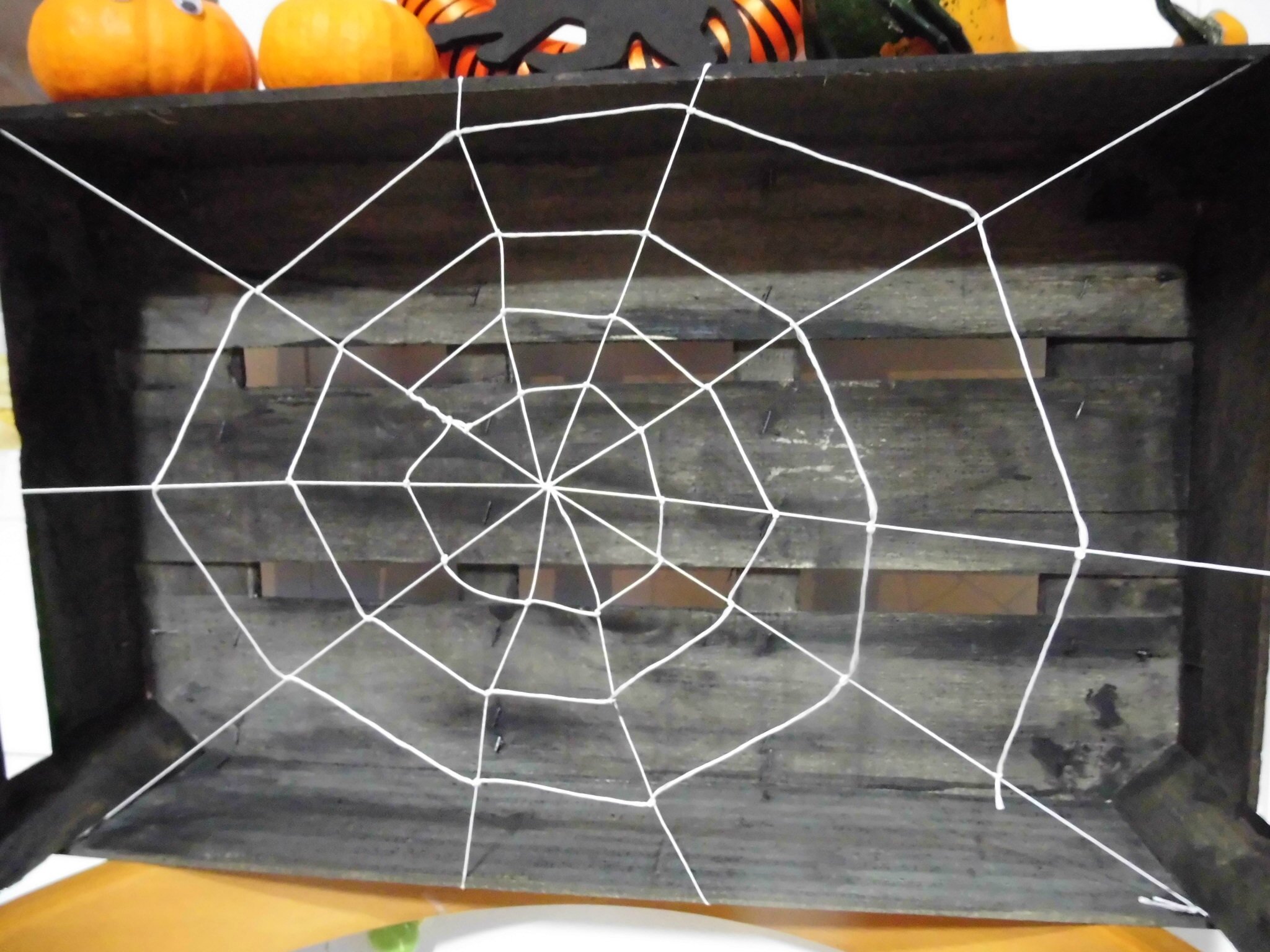 Comment faire une toile d'araignée pour Halloween