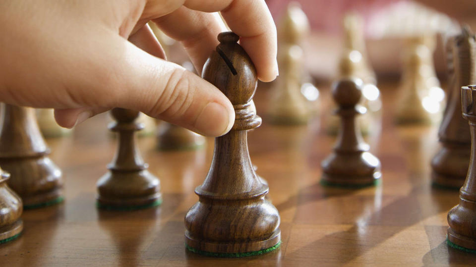 Pourquoi le fou au échec